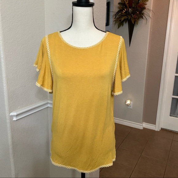 Max Studio | Tops | Max Studios Gold Yellow Flutter Short Sleeve Top ...